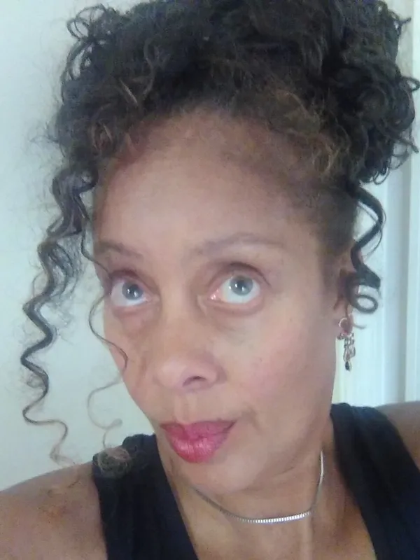 Elinda B • Talent Profile • allcasting